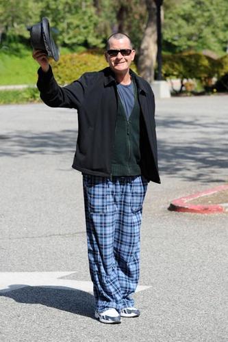 Charlie Sheen Reveals His New Look - A Shaved Head!