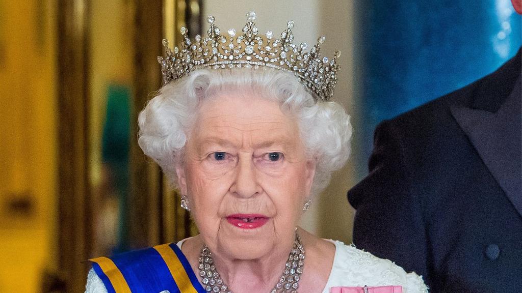 Ex-Prince Andrew Accused Of Bullying Queen Elizabeth