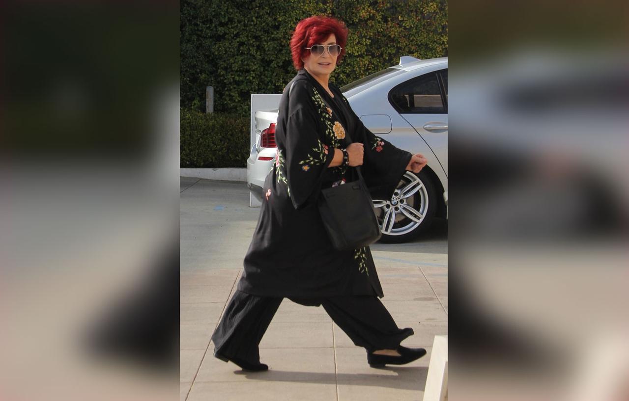 Sharon Osbourne Plastic Surgery Chin Looks Frozen