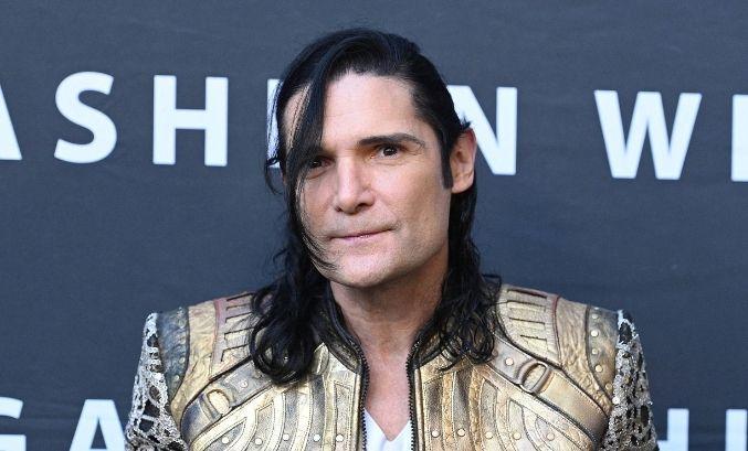 Corey Feldman Bullied By Trolls For 'Tuneless' Singing Performance At Gig