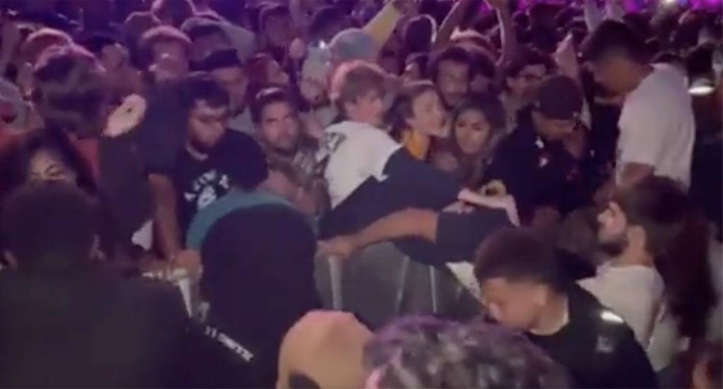 Chilling Video! Panicked Travis Scott Concertgoers Seen Rushing To Exit ...