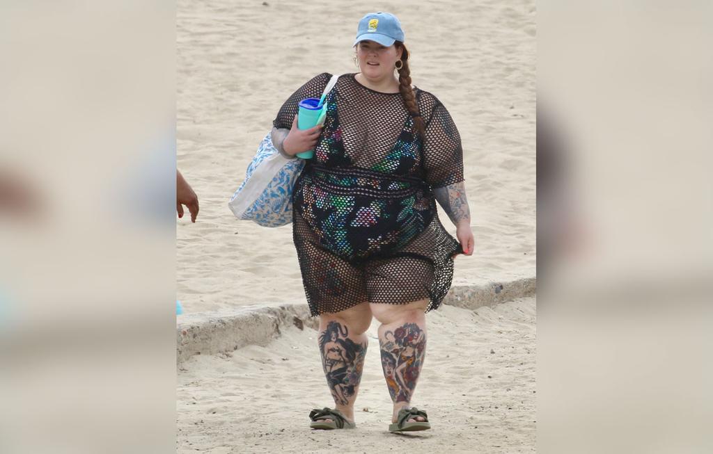Plus-Size Model Tess Holliday Hits Beach In Swimsuit Plus-Size Model Tess Holliday Hits Beach In Swimsuit