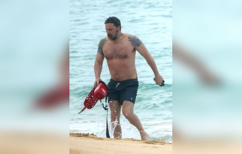 Ben Affleck Sports Back Tattoo