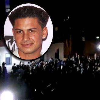 EXCLUSIVE NEW DETAILS & VIDEO: Pauly D Sparks Mob Scene At University ...