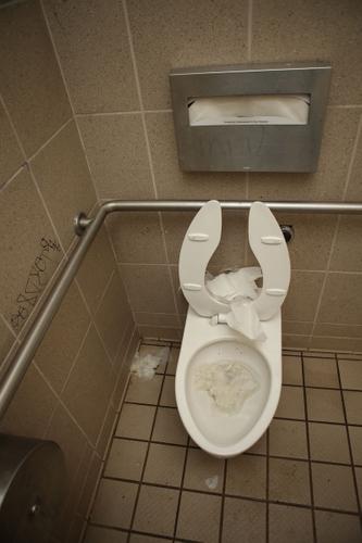 'Zip Me Up Before You Go Go' Vice Cop Who Busted George Michael In L.A ...