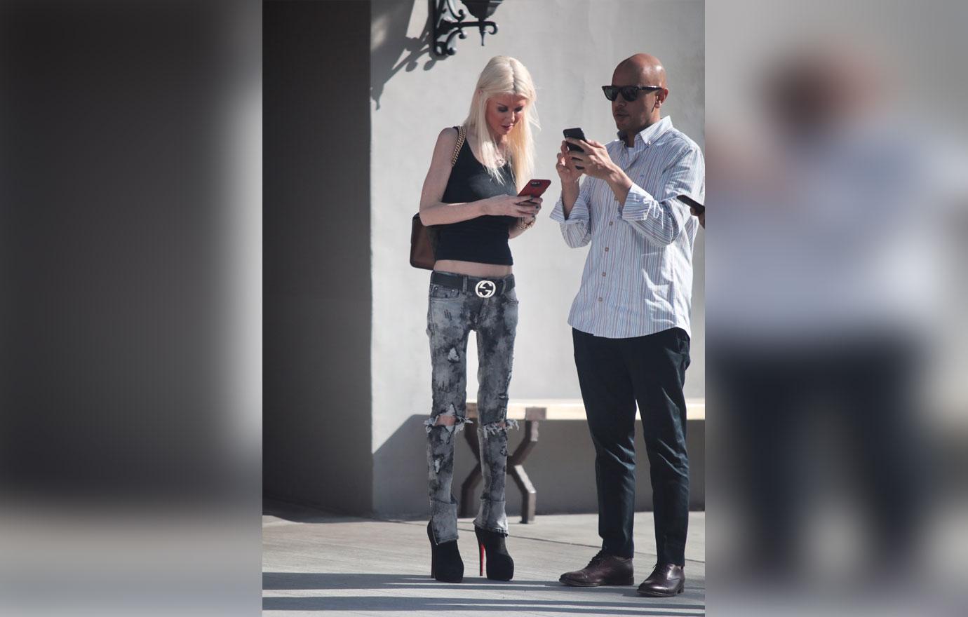Tara Reid Looks Scary Skinny In Street Photos