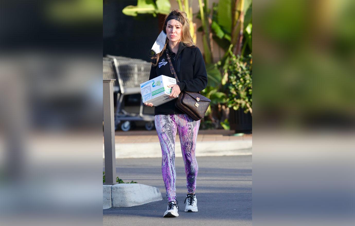 'RHOC' Alum Kelly Dodd Causes Scene At Restaurant, Heckles Heather And ...