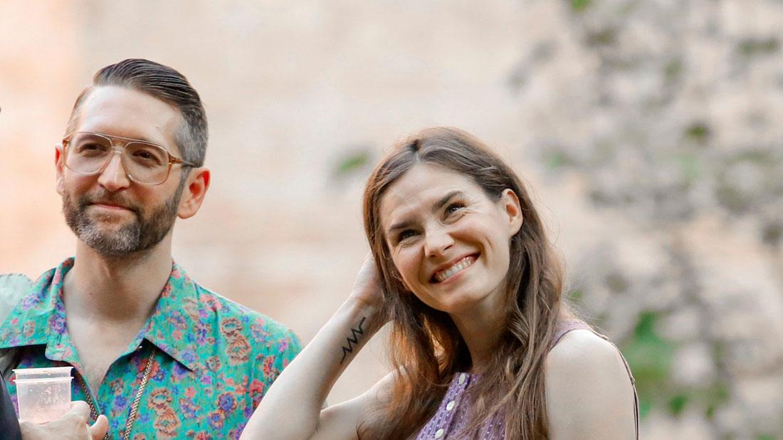 Amanda Knox Gets Married In Space Themed Wedding