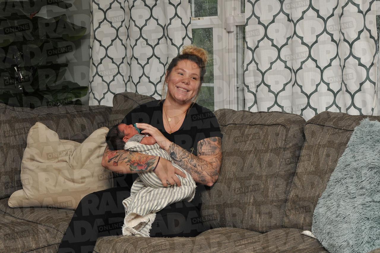 Kailyn Lowry Shares First Photo Of Three Kids With Baby