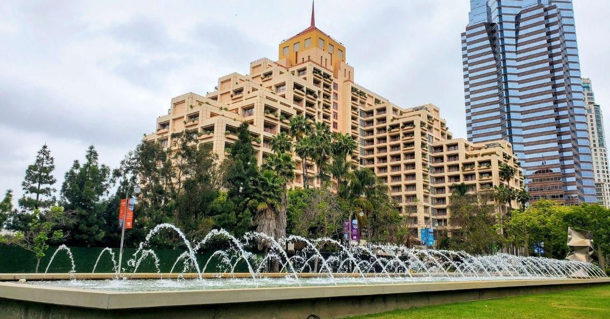 Sean 'Diddy' Combs' '$100,000 Pay-Off Offer' To 'Bury Cassie Hotel ...