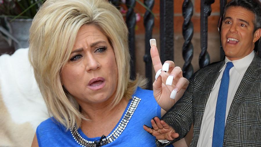 Andy Cohen Slams ‘Long Island Medium’ Theresa Caputo In New Tell-All ...