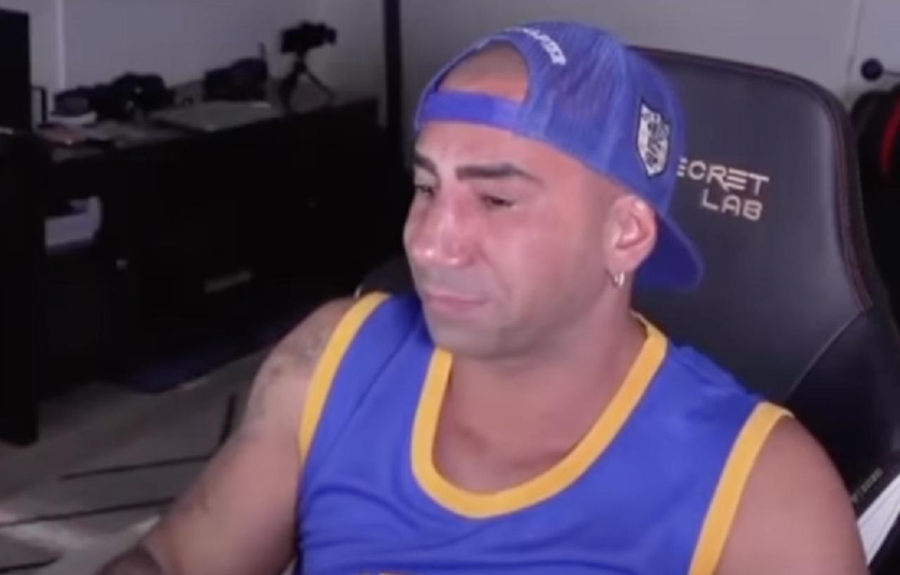 Youtuber Fousey Denies Getting Intimate With Woman At Airport In