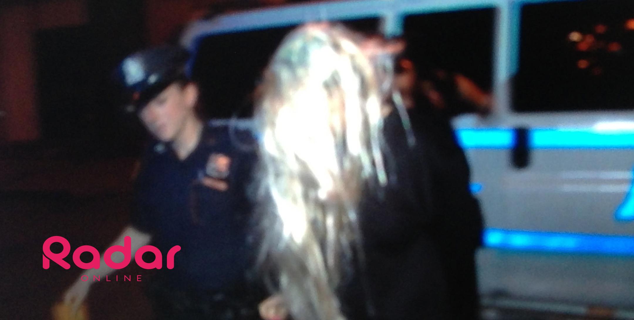 First Photos Of A Handcuffed Amanda Bynes After New York Drug Bust