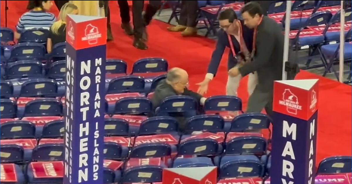 Disgraced Ex-Trump Lawyer Rudy Giuliani Falls Out Of Seat At RNC