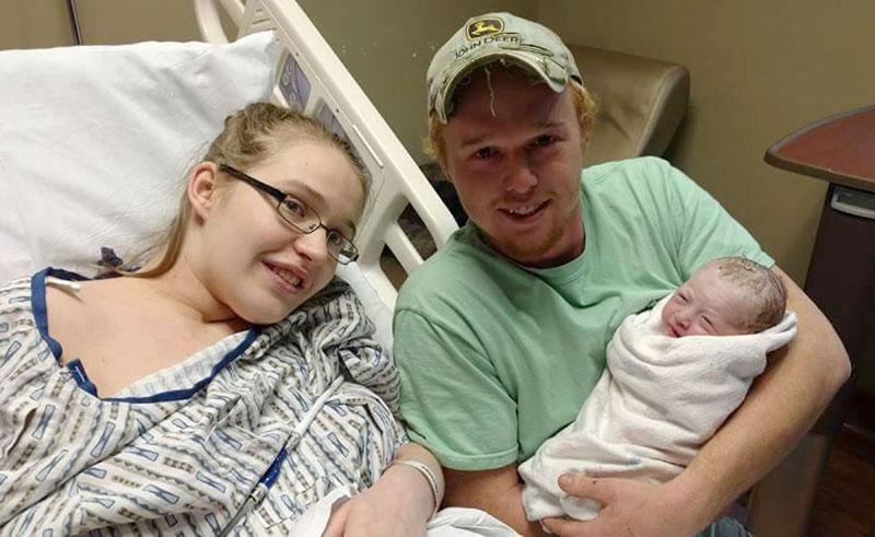 'Honey Boo Boo's Anna Shannon Welcomes Baby Girl One Year After Scandal