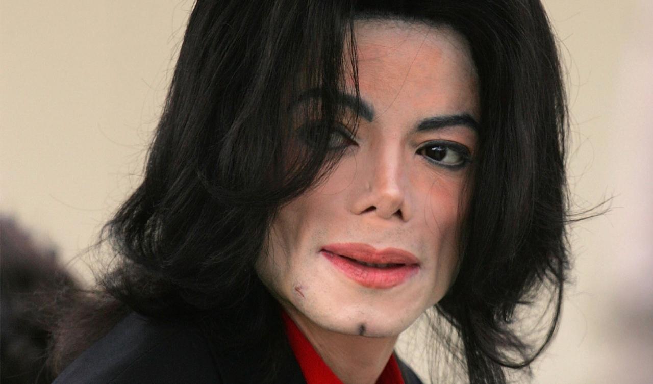 Boy's Underwear & Vaseline: Ex Maid Tells All On Michael Jackson's ...
