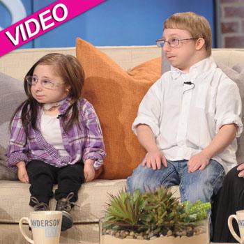 We're Just Like Everybody Else! World's Smallest Siblings Reveal Their ...