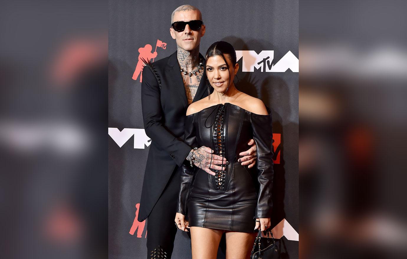 Travis Barker's Daughter Alabama Reconciles With Mom Shanna Moakler ...