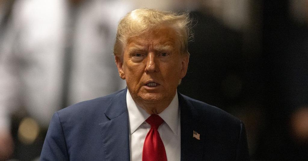 Trump Receives 'Great Reception' During Surprise Visit to Construction Site
