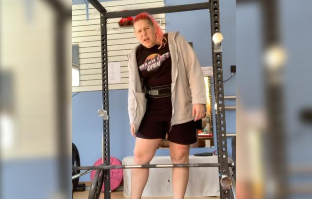 Male Powerlifter Enters Canadian Competition As Woman To Protest ...