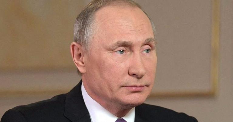 Putin on Verge of Unleashing Chemical Weapons, NATO Expert Fears