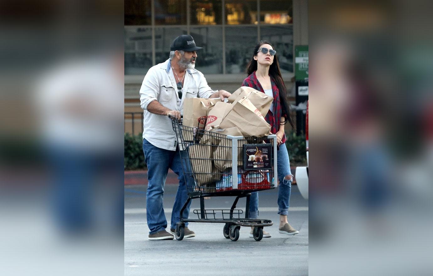 Mel Gibson Looks Tired On Malibu Date With Girlfriend Rosalind Ross