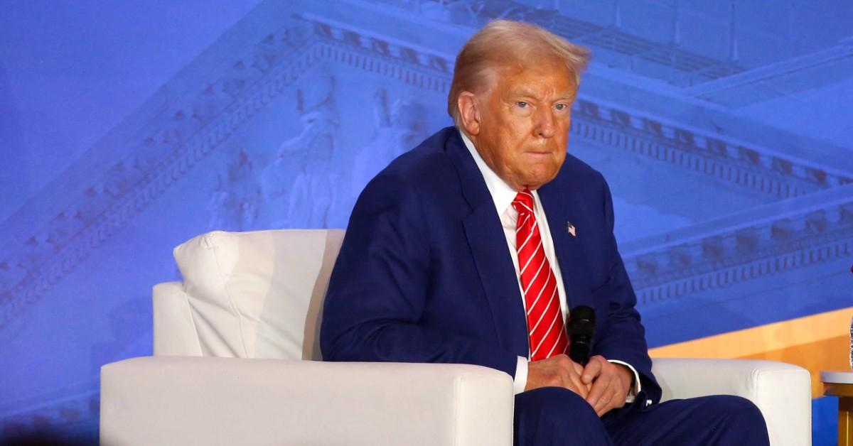 Anthony Scaramucci Calls Out Trump For Wearing 'Heels' and a 'Girdle'