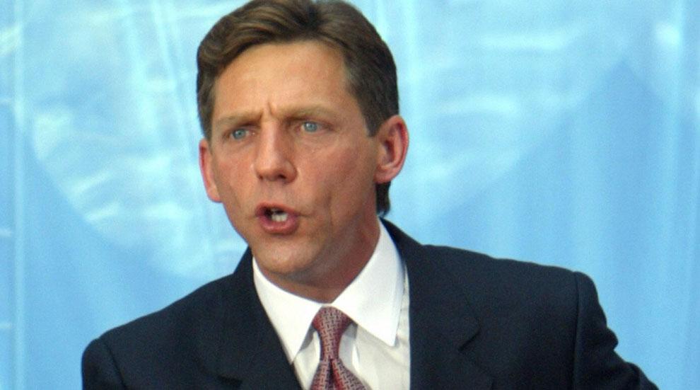Spilling Secrets: Father Of Scientology Leader David Miscavige Writing ...