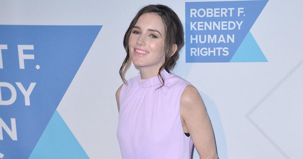 Ben Affleck Sparks Fears for Sobriety by 'Dating' RFK Jr's Daughter ...