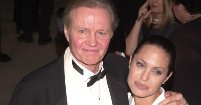 Angelina Jolie 'Shunning' Dad Jon Voight, 86, as he 'Nears Death'