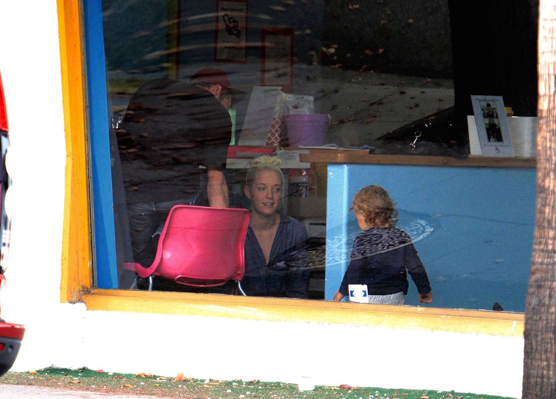 Stefani's Ex-Nanny Seen Working Happily After Rocker Gavin Rossdale ...