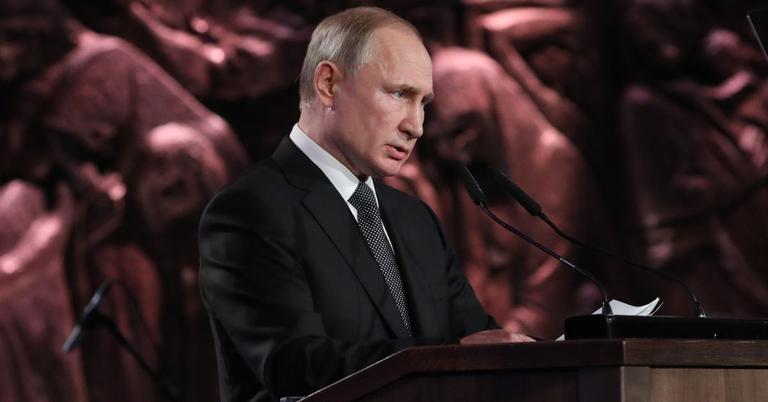 Vladimir Putin Uses' Aesthetic Work' To Hide Ongoing Health Trouble