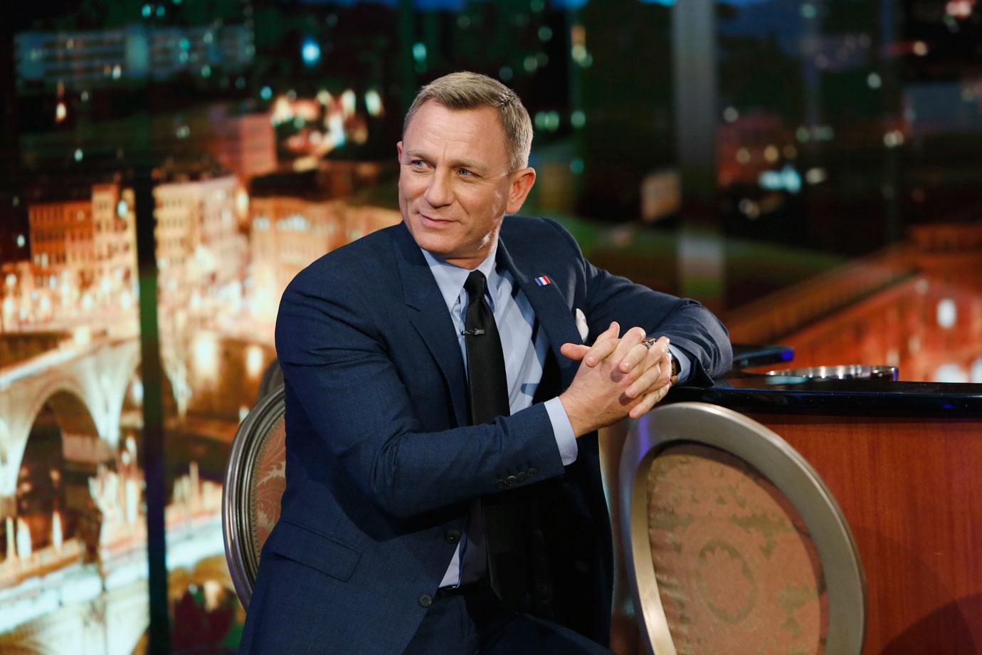 Daniel Craig Flaunts Freaky New Face After Plastic Surgery Disaster
