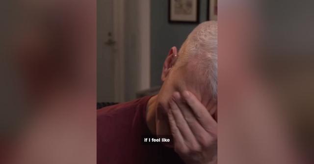 Anderson Cooper Sobs While Discussing Death and Grief During Podcast