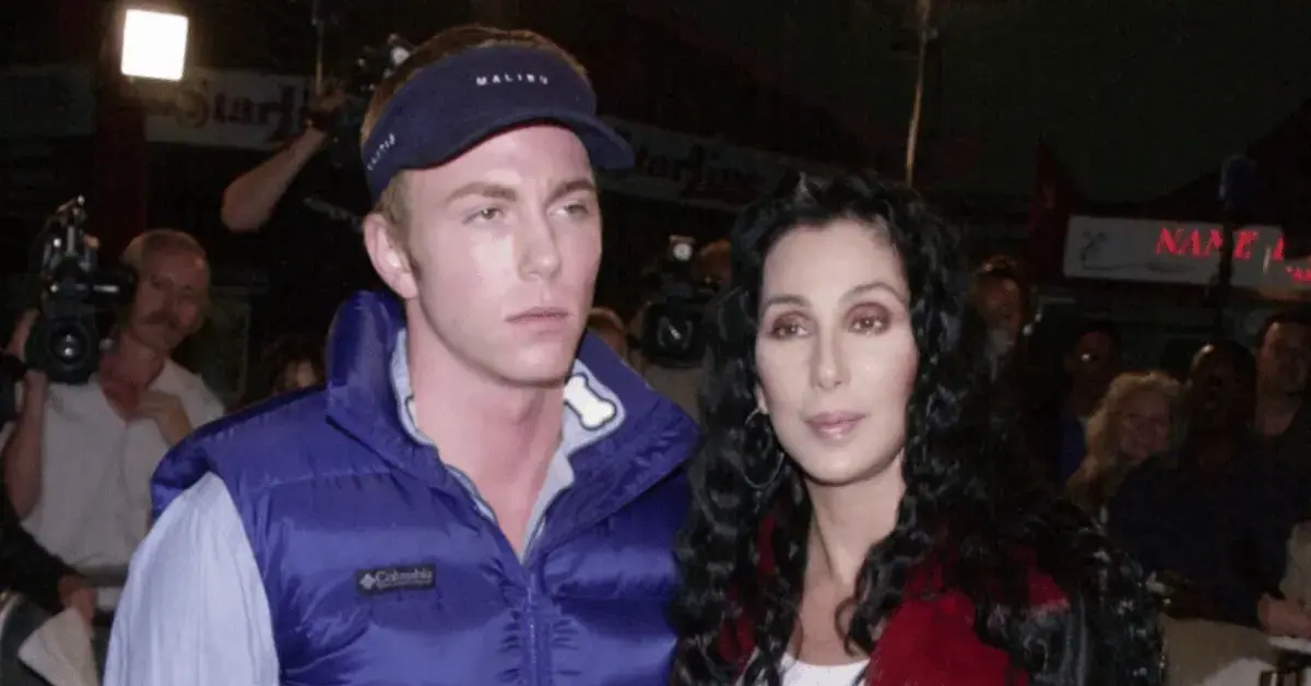 Cher Accused of 'Removing' Deed for Michael Jackson Artwork from ...