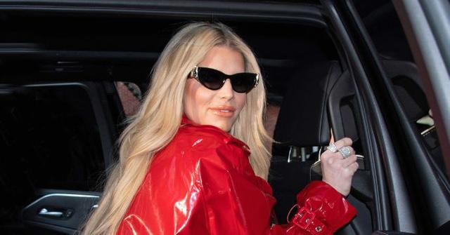 Jessica Simpson 'Unrecognizable' as She 'Unravels' Over Marriage.