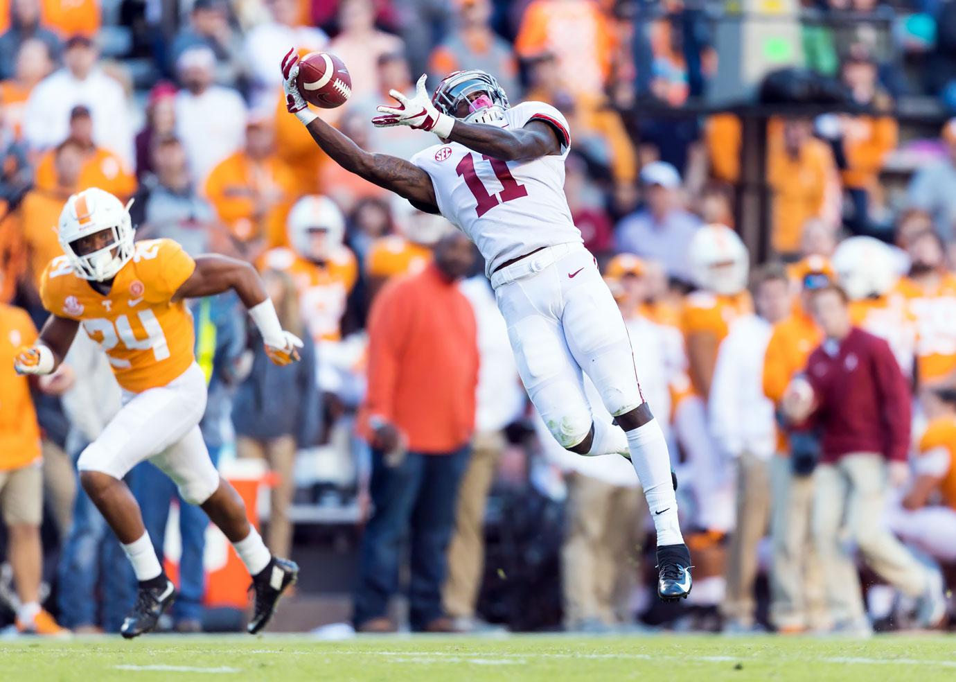 Las Vegas Raiders' Henry Ruggs III Involved In Serious Car Accident