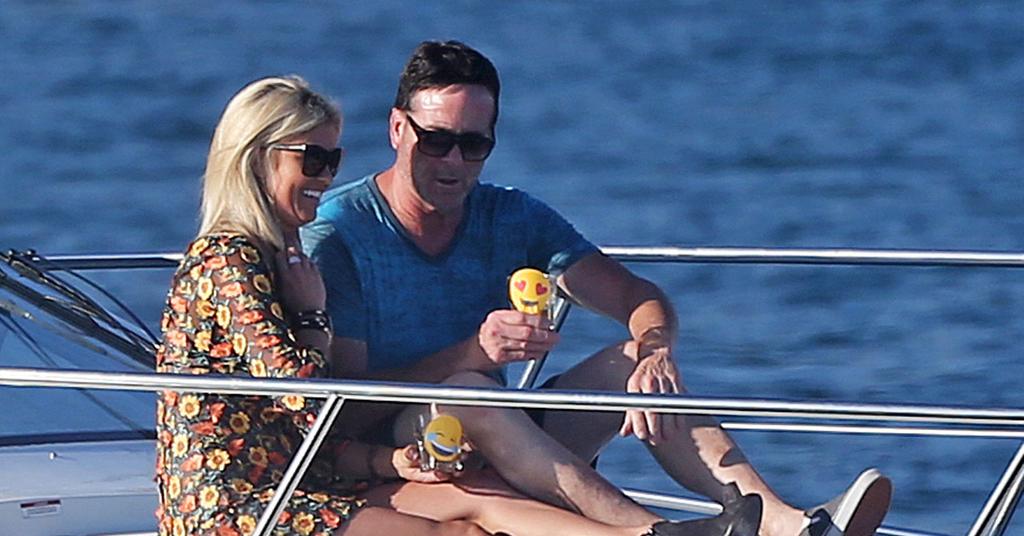 [PICS] Christina El Moussa & New Boyfriend Get Cozy On A Boat In Newport