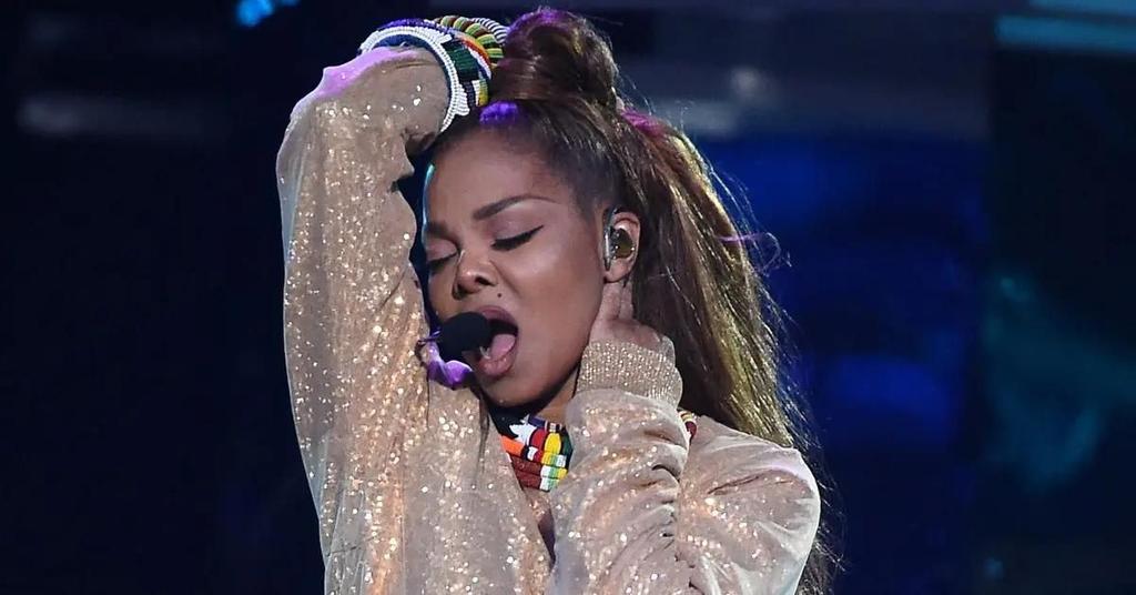 Janet Jackson ‘Lost 40lbs in 3 Months With Gruelling Broccoli and Water ...