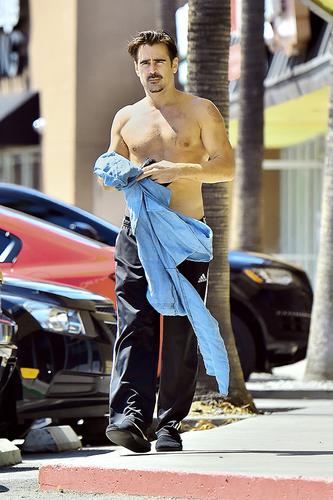 Getting Hot In Here! 'True Detective' Colin Farrell Goes Shirtless In ...