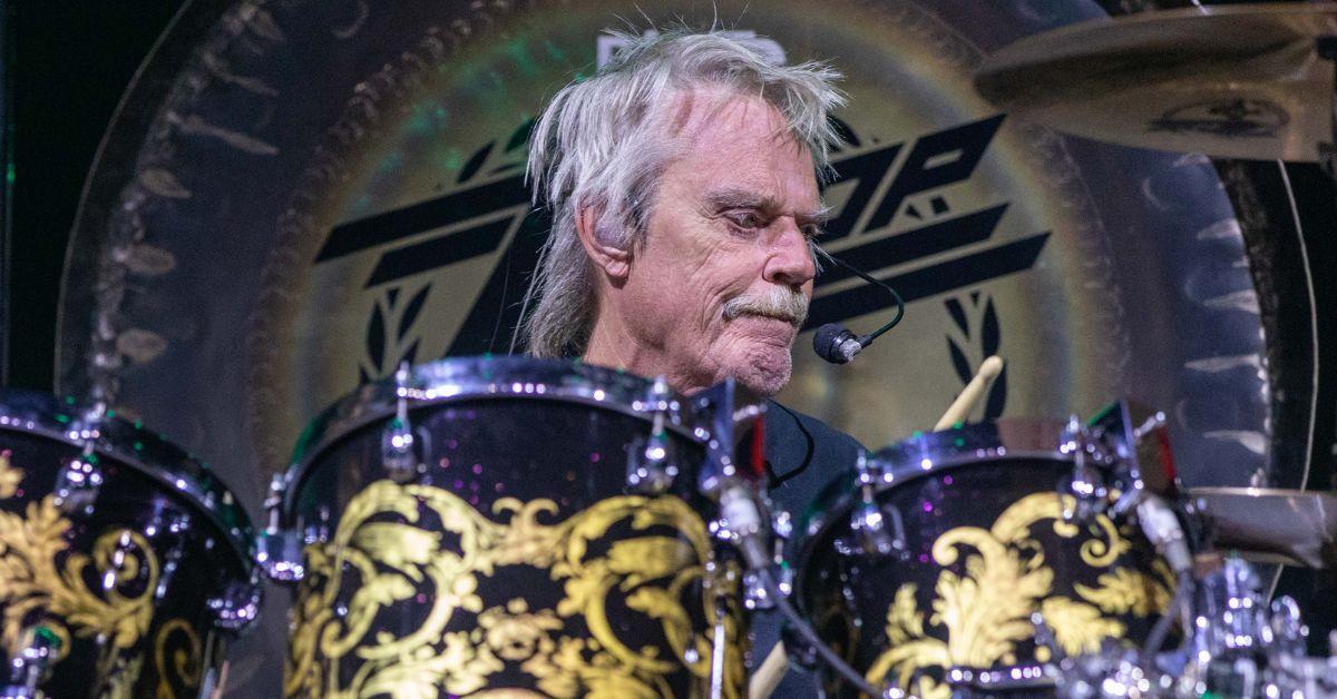 Rocker Frank Beard Pulls Out Of Band's Tour After Suffering Health Scare