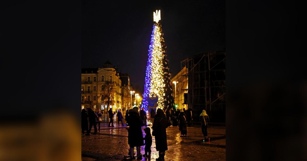 Vladimir Putin 'Cancels Christmas' in Russia as Ukraine War Rages On ...