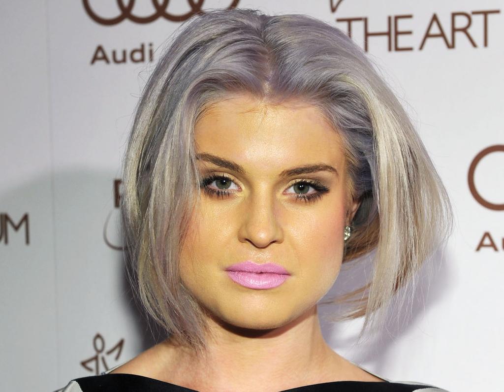 Beauty Goes Beast! 23 Of The Worst Celebrity Makeup Malfunctions Ever