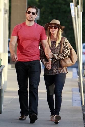 New Couple Henry Cavill and Kaley Cuoco Hold Hands