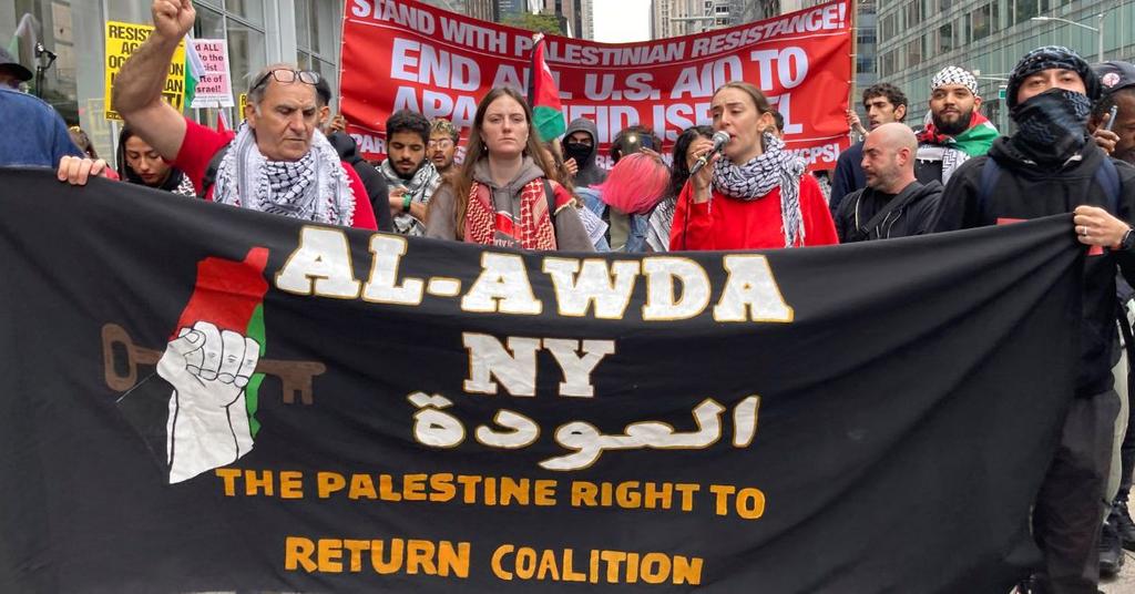 Nazi Spotted In NYC: Pro-Palestinian And Pro-Israeli Protests Clash