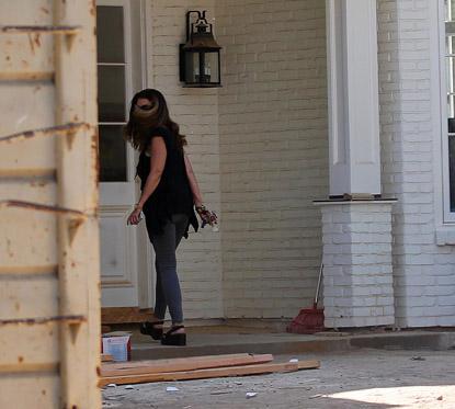 Maria Shriver Checks Out New Home