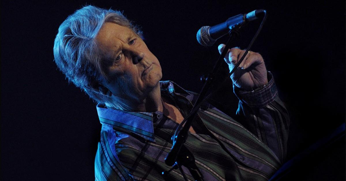 Brian Wilson Tormented By Controlling Psychologist
