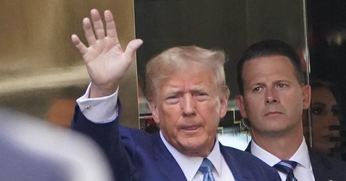 Donald Trump Doubles Down on 'Grab Them by the P----' Comments for ...