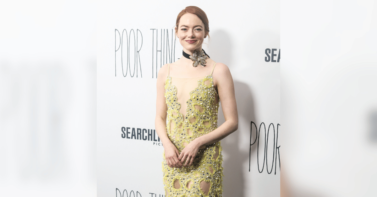 Emma Stone Sparks Concern With Bizarre Behavior at 'Poor Things' Premiere