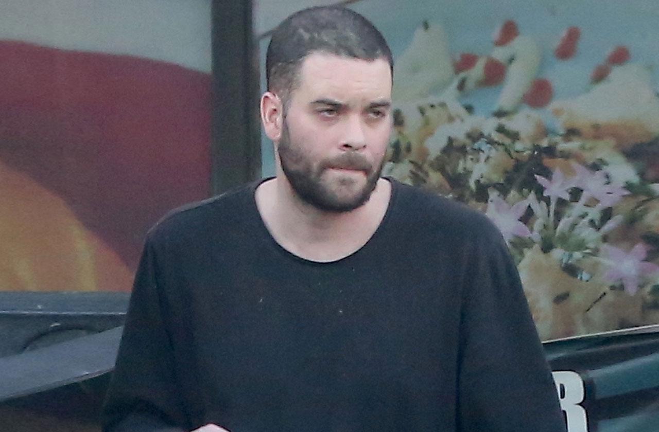 ‘Glee’ Star Mark Salling Looks Glum On Street After Pleading Guilty To ...